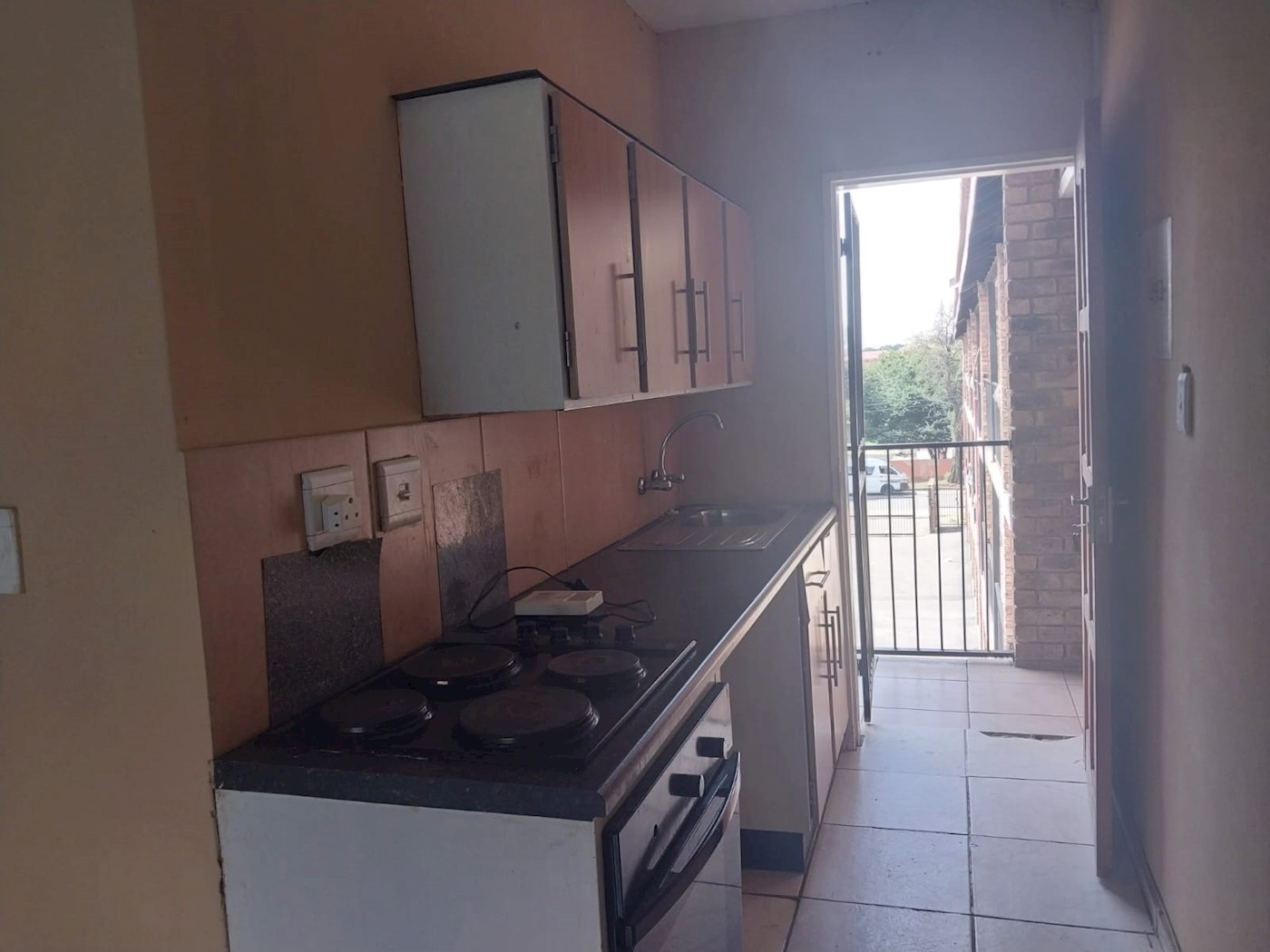 28, Kempton Street, Kempton Park, Gauteng, South Africa on 27 Mar 2024